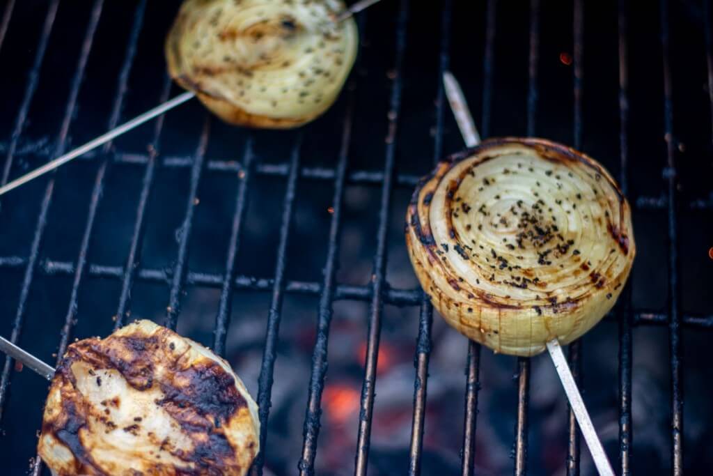 Grilled Onions | BBQ Sweet Onions {30 Minutes} - Kitchen Laughter