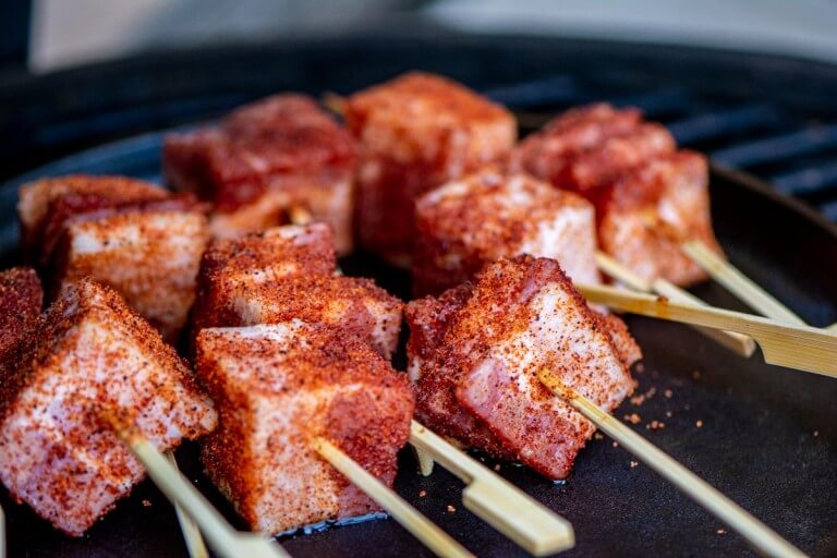 How To Tell When Bacon Is Done? - Kitchen Laughter