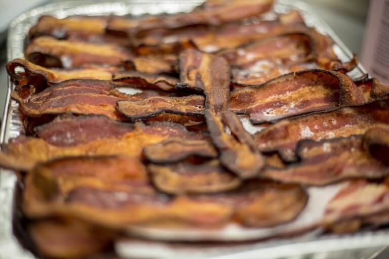 How To Tell When Bacon Is Done? - Kitchen Laughter